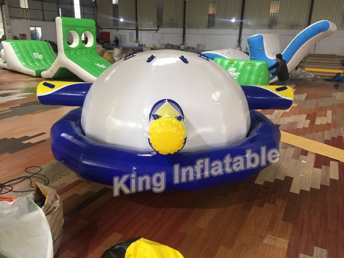 Durable 0.9mm PVC Airtight Inflatable Saturn Water Toy For Water Park ...